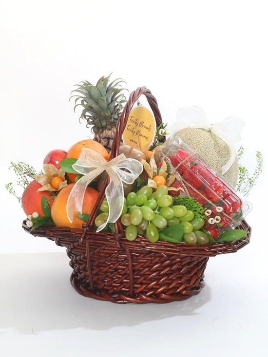 Designer Fruit Box & Flower Delivery – Granny Doris