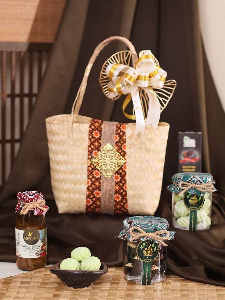 Ramadan Gift Sets & Raya Hamper Same-Day Delivery – Granny Doris